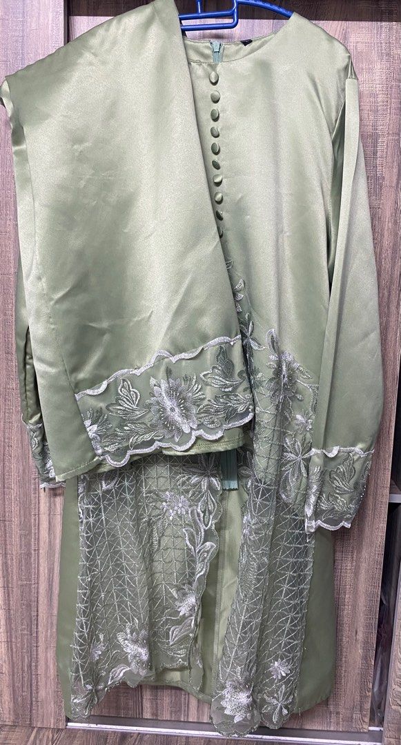 Baju Kurung Lace by Gerobok Gaga in Color Sage Green, Women's Fashion ...