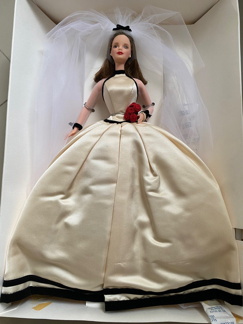 barbie vera wang white limited edition, Toys & Collectibles, Mainan di ...