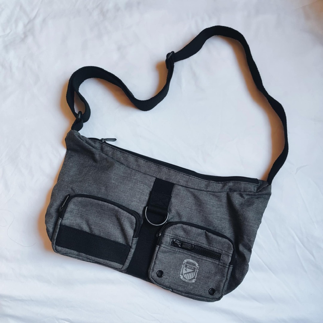 Bench Born Global Bag for Men, Men's Fashion, Bags, Sling Bags on Carousell