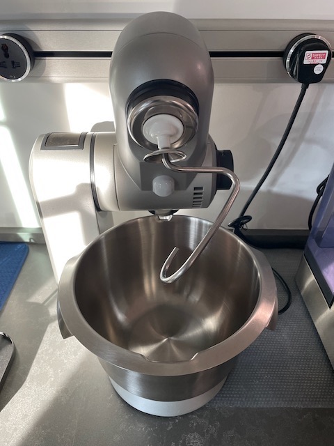 Bosch MUM 5 mixer, TV & Home Appliances, Kitchen Appliances, Hand ...