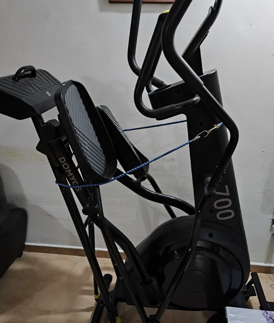 Domyos EL700 Elliptical Cross-Trainer (Self-powered, foldable), Sports ...