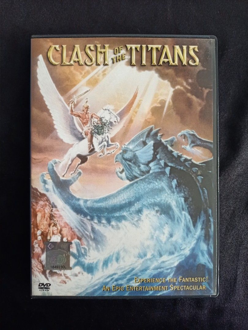 DVD Clash Of The Titans, Hobbies & Toys, Music & Media, CDs & DVDs on ...