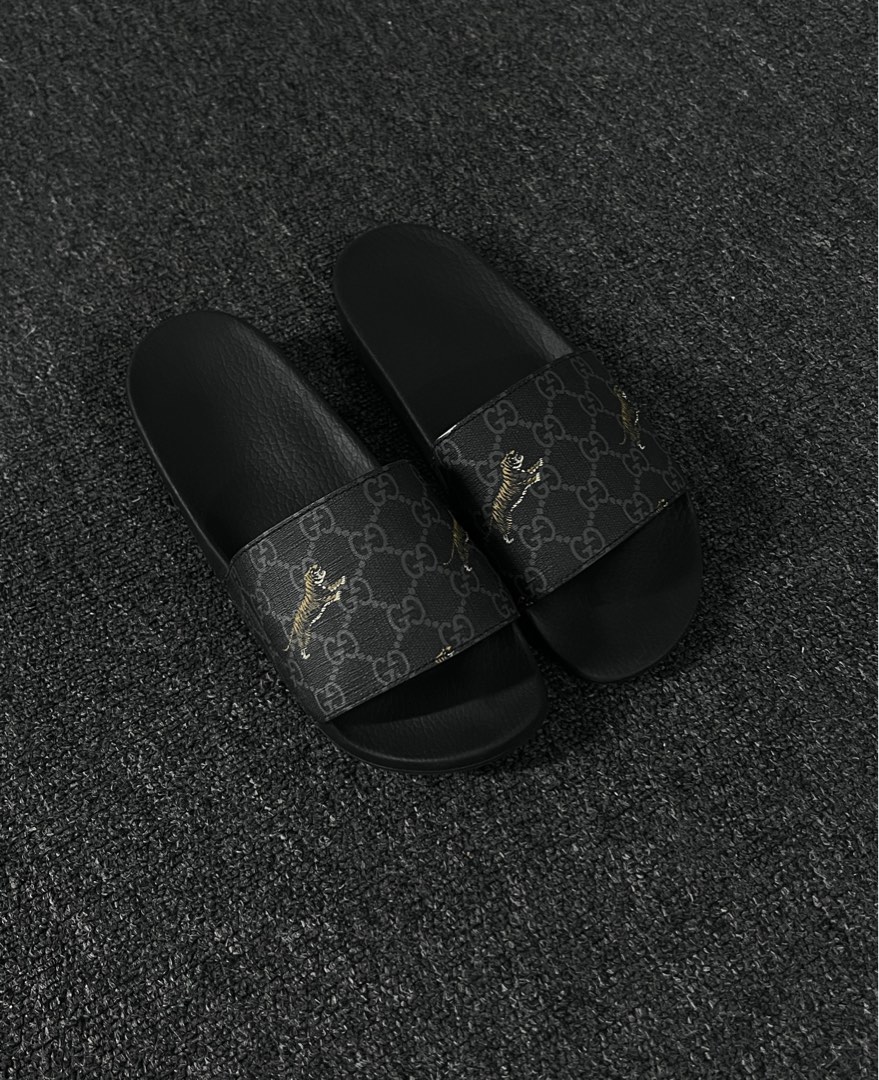 GUCCI CLASSIC GG TIGER LOGO SLIDES EUR42 FIT UK7 - UK8, Luxury, Sneakers & Footwear on Carousell
