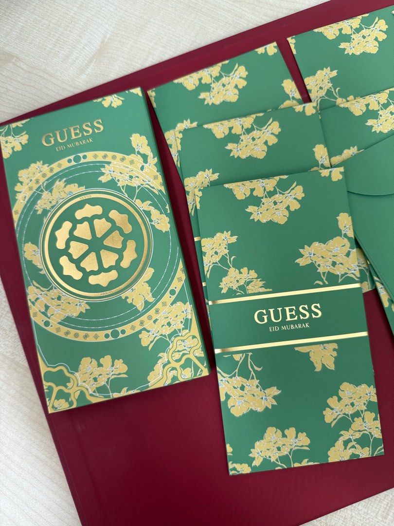 Sampul Raya GUESS Raya Packets 2024 (x8), Hobbies & Toys, Stationery ...