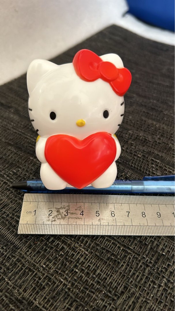 Hello kitty coin bank, Hobbies & Toys, Toys & Games on Carousell
