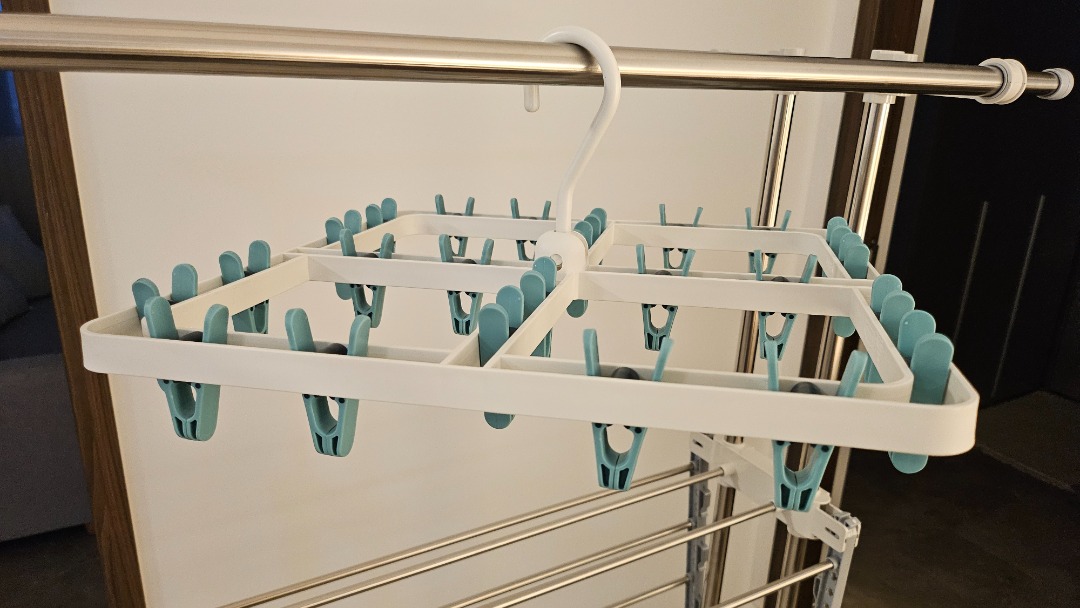 IKEA - SLIBB Hang dryer 24 clothes pegs, green, Furniture & Home Living ...