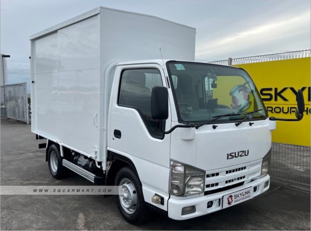 Isuzu Lorry 10ft Box Tailgate Auto , Cars, Car Rental on Carousell