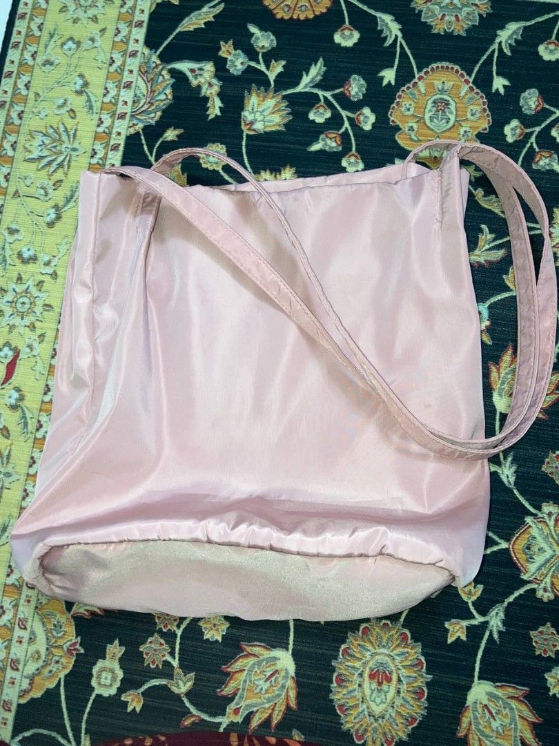 Kaison tote bag in dusty pink, Women's Fashion, Bags & Wallets, Tote ...