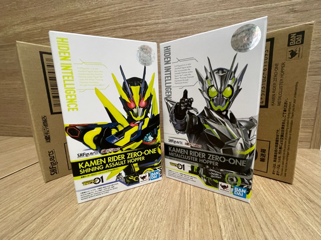 Shf Kamen ride zero one shining assault hopper + metal cluster hopper ...