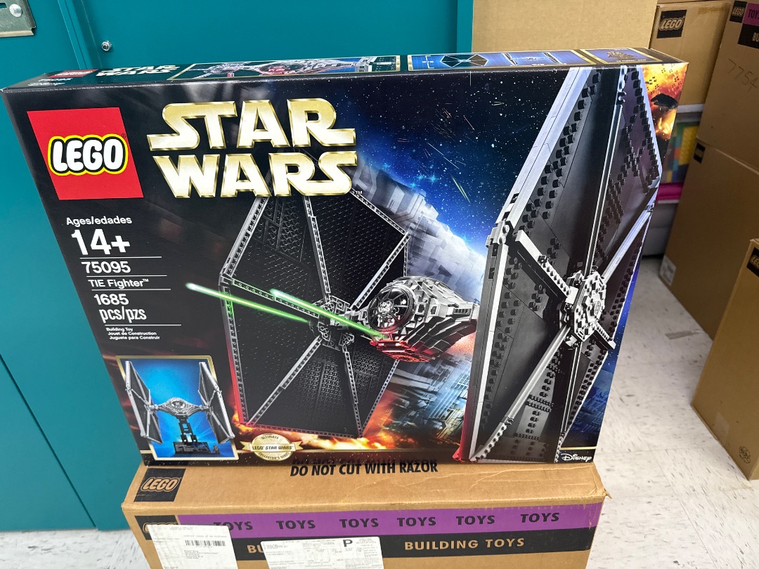 Lego 75095-TIE Fighter - UCS-Star Wars, 興趣及遊戲, 玩具 & 遊戲類 - Carousell