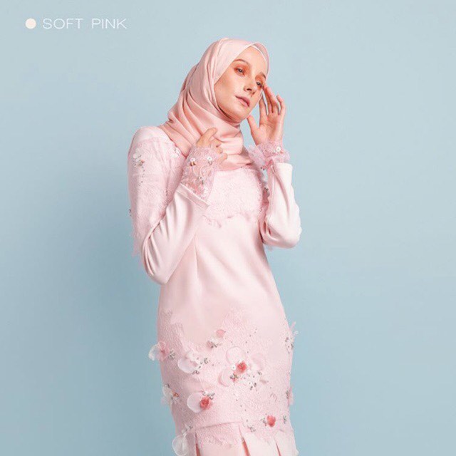 Minaz Juliette Luxe Bridal Lace Kurung, Women's Fashion, Muslimah ...