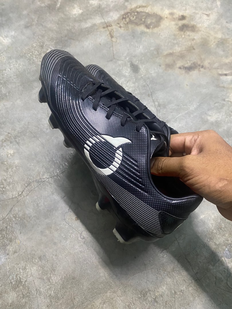 Ortuseight forte magnus fg boots, Women's Fashion, Footwear, Boots on ...