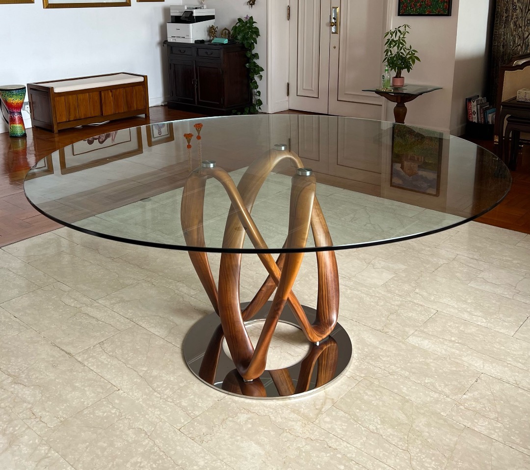 Porada Infinity dining table - 6 seat, 傢俬＆家居, 傢俬, 桌子 - Carousell