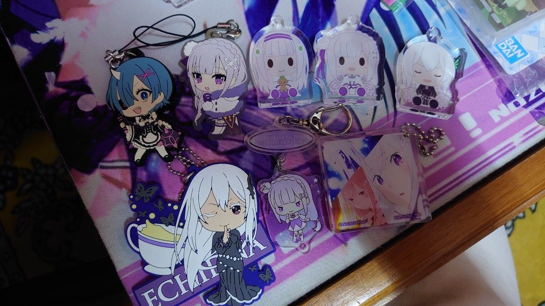 Re:Zero Keychain Set, Hobbies & Toys, Collectibles & Memorabilia, Fan ...