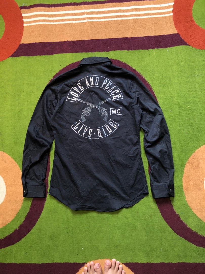 Roar gun black shirt not issey miyake, lgb, undercover, maison margeila ...