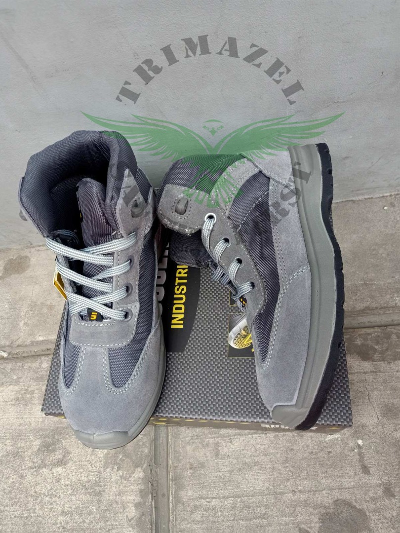 safety jogger botanic, Men's Fashion, Footwear, Casual Shoes on Carousell
