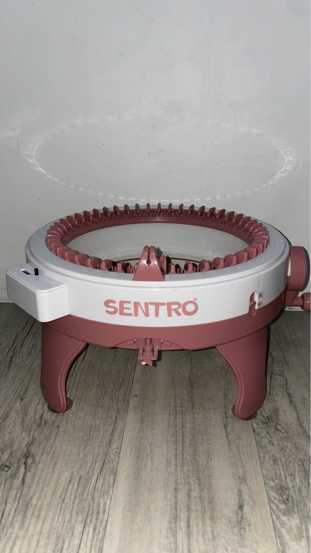 Sentro Knitting Machine, Hobbies & Toys, Stationary & Craft, Other ...