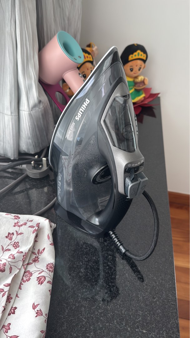 Steam Iron Box, TV & Home Appliances, Irons & Steamers on Carousell