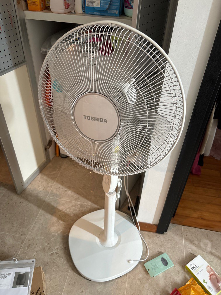 Toshiba Standing Fan, Furniture & Home Living, Lighting & Fans, Fans on ...