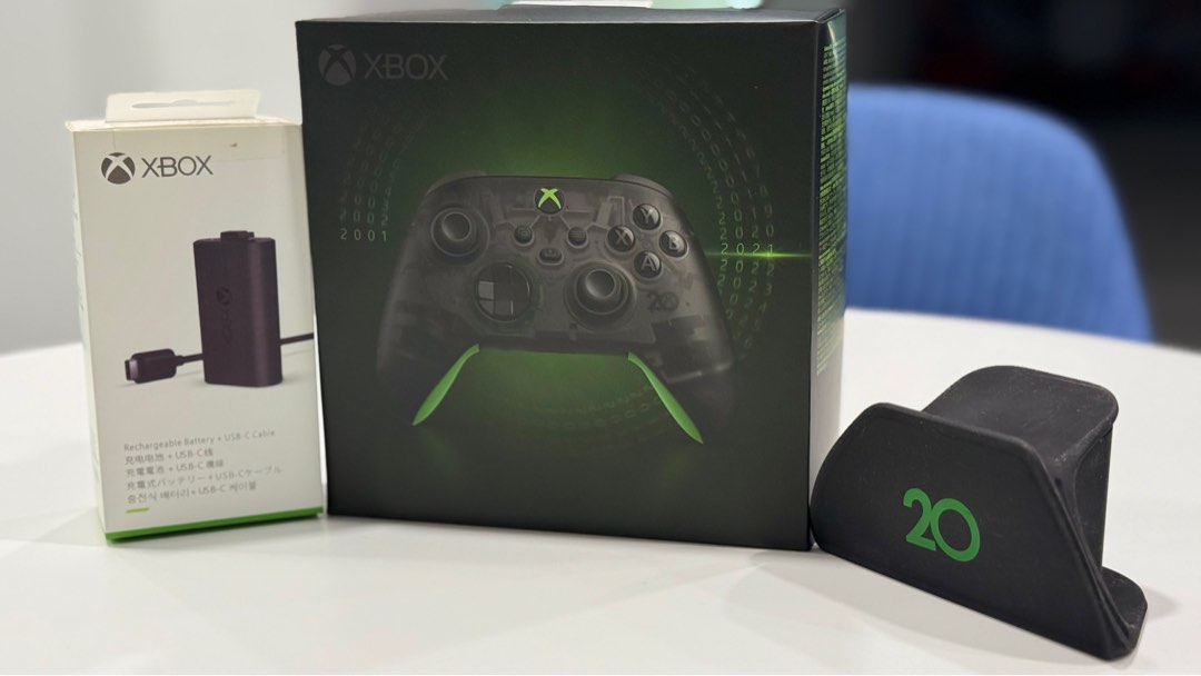 Xbox One Wireless Limited 20th Anniversary Edition controller, Video ...