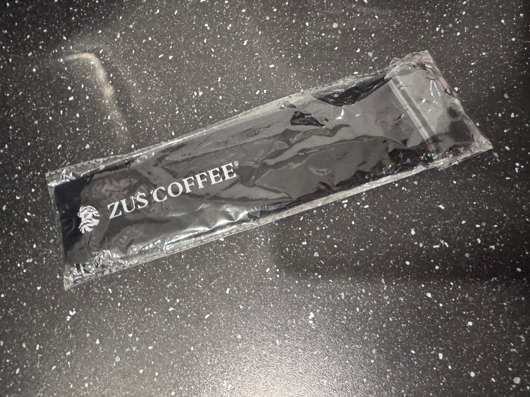 Zus coffee straw set (New), Furniture & Home Living, Kitchenware ...