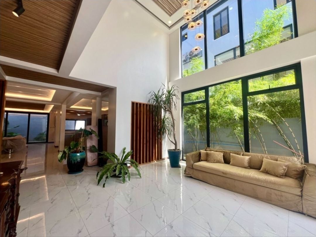 Brand New 7 Bedroom House and Lot with Swimming Pool in Multinational ...