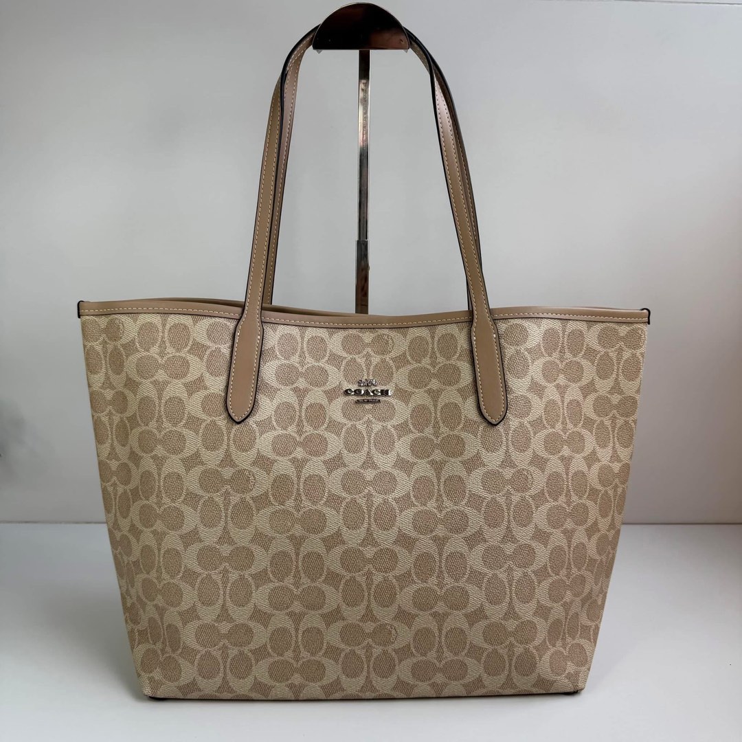 Coach tote bag, Women's Fashion, Bags & Wallets, Tote Bags on Carousell