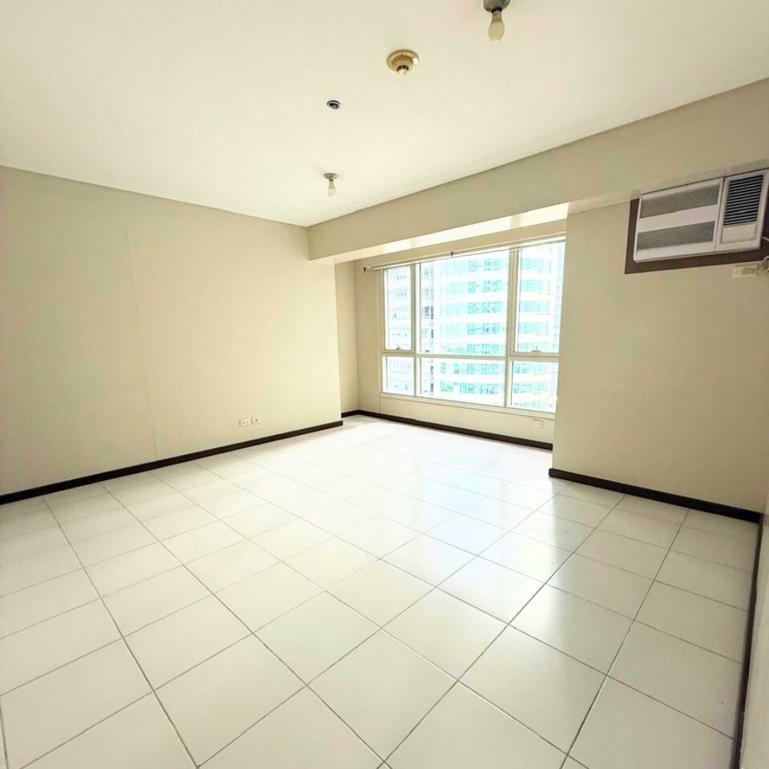 COLUMNS AYALA TOWER 2, MAKATI | BRIGHT & AIRY 2-BEDROOMS UNIT WITH ...