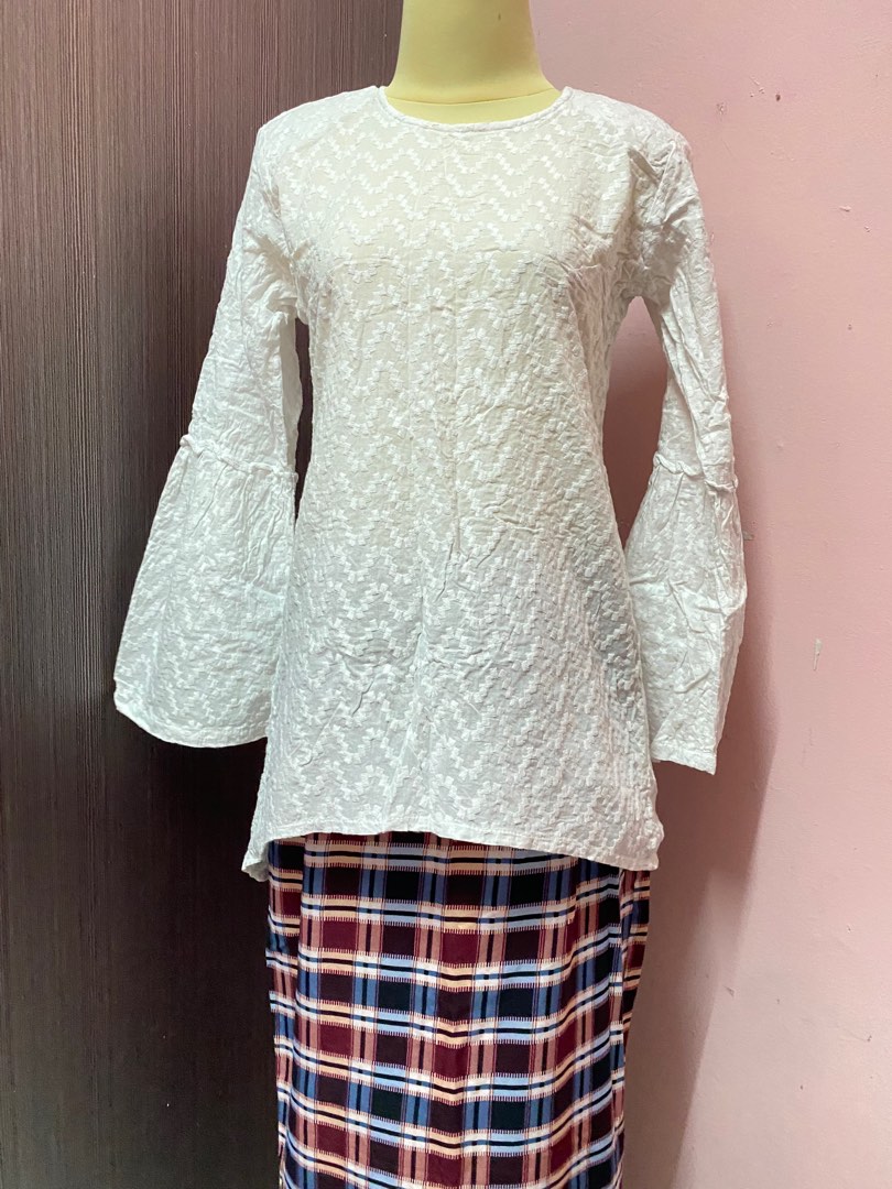 cotton texture kurung moden with pelikat kipas belakang, Women's ...