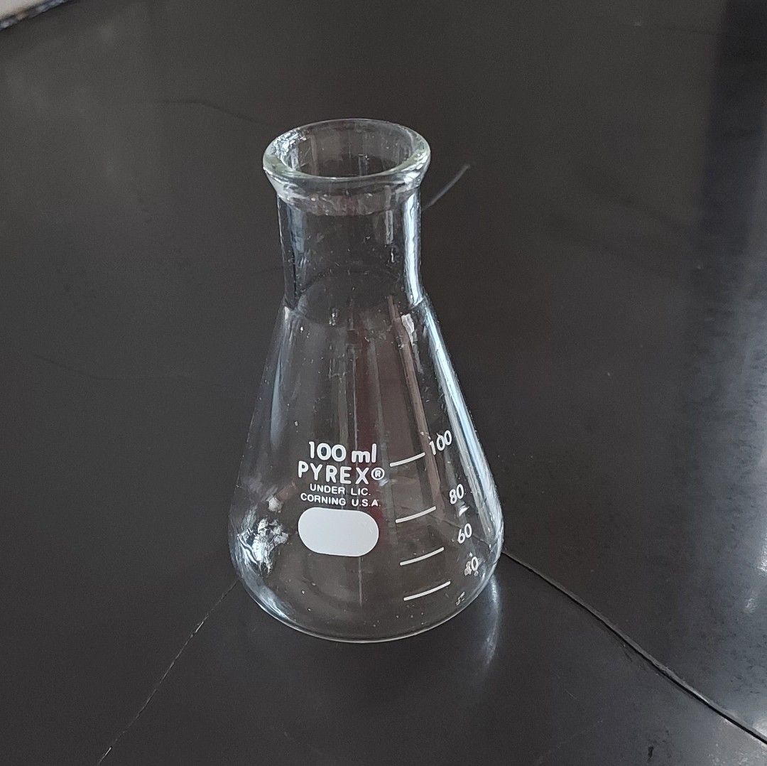 Erlenmeyer flask PYREX 100 ml alat lab tabung labu 100 cc (preloved) gelas ukur tugas praktikum ...