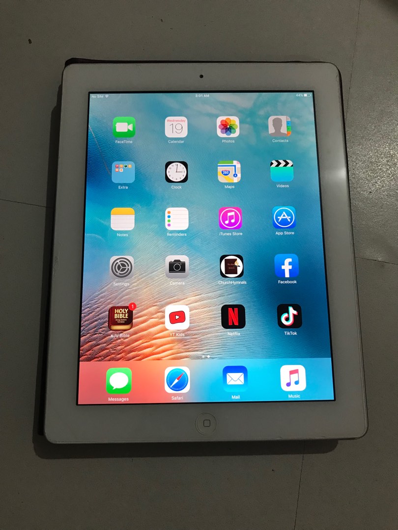 Ipad 4 / ipad 4th Generation, Mobile Phones & Gadgets, Tablets, iPad on ...