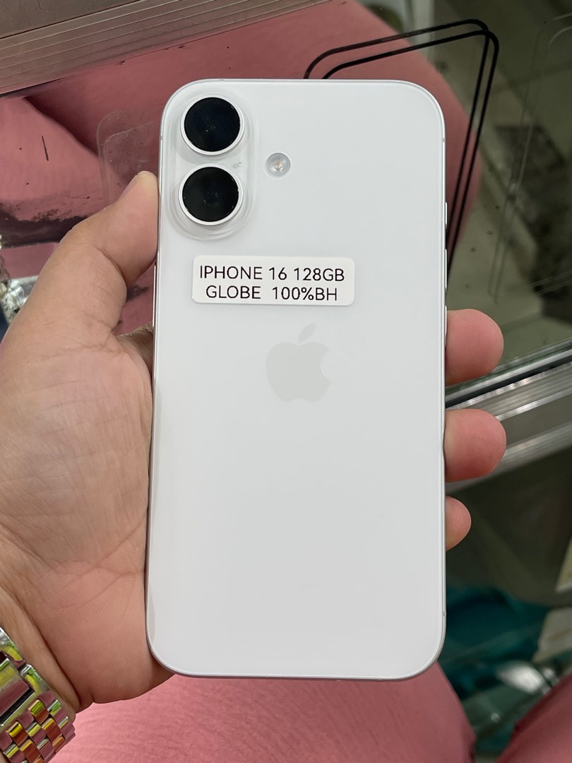 Iphone 16 128gb 100% batt globelocked, Announcements on Carousell