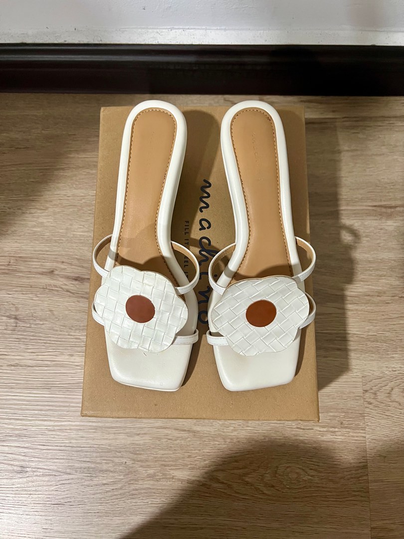 Its Machino Lady Hana White Heels Glowing Season, Women's Fashion ...