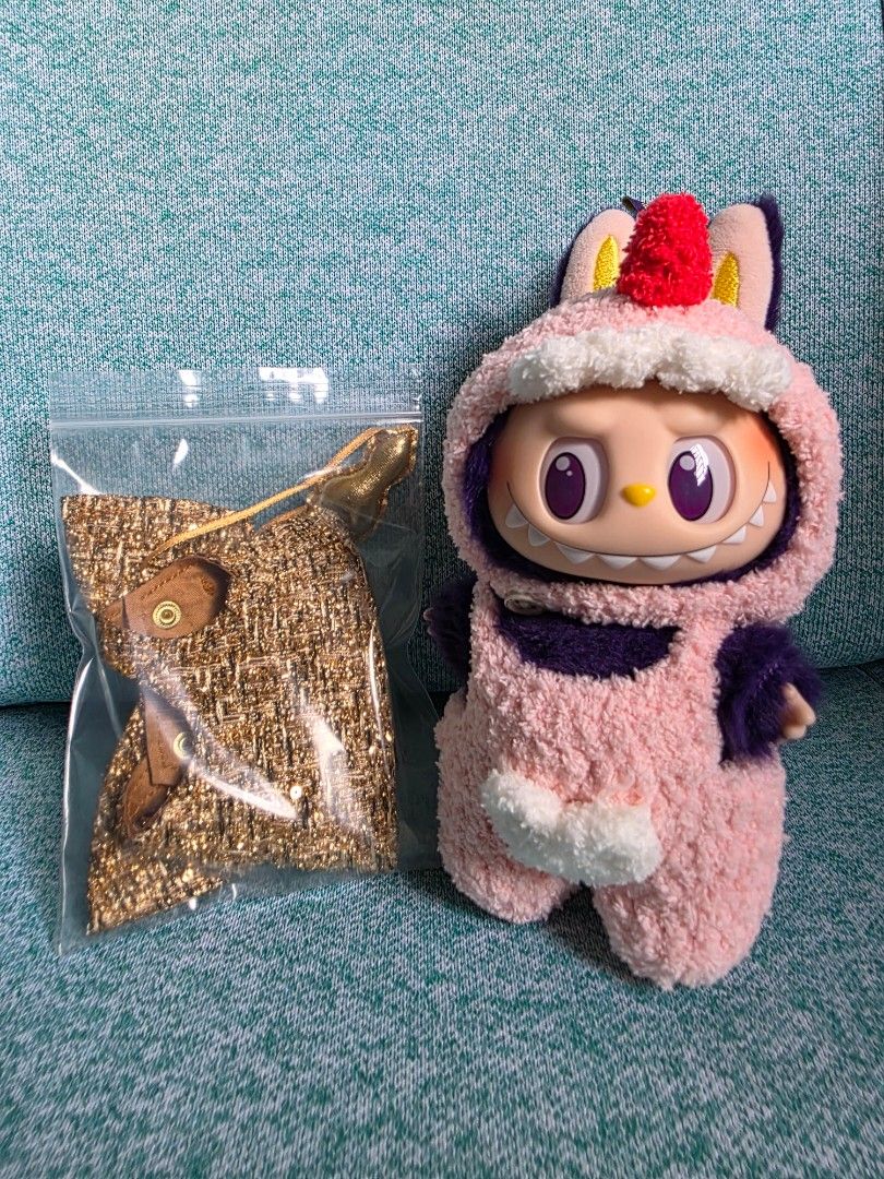 Labubu x Pronounce Wings of Fortune Vinyl Plush [Dino Suit], Hobbies ...