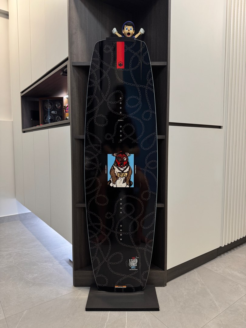 Liquid Force Apex Wakeboard 139 (2023) + LF Aero 6X (2024) Binds ...