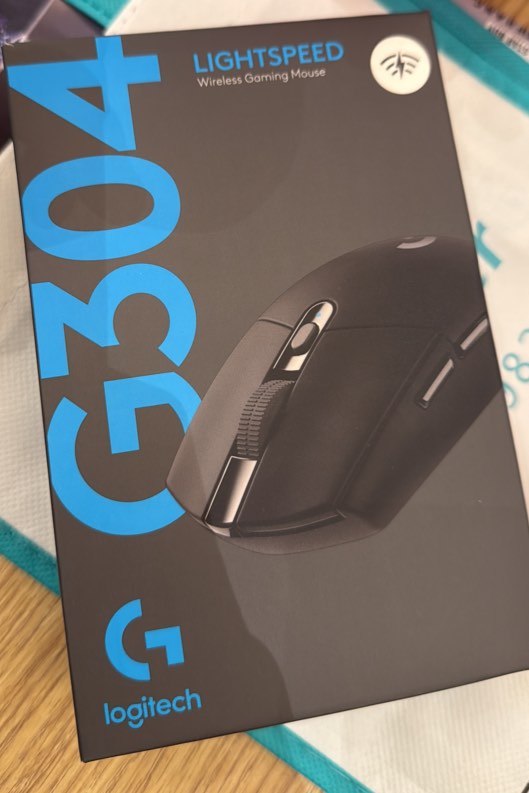 Logitech G304 Wireless Mouse, Computers & Tech, Parts & Accessories ...
