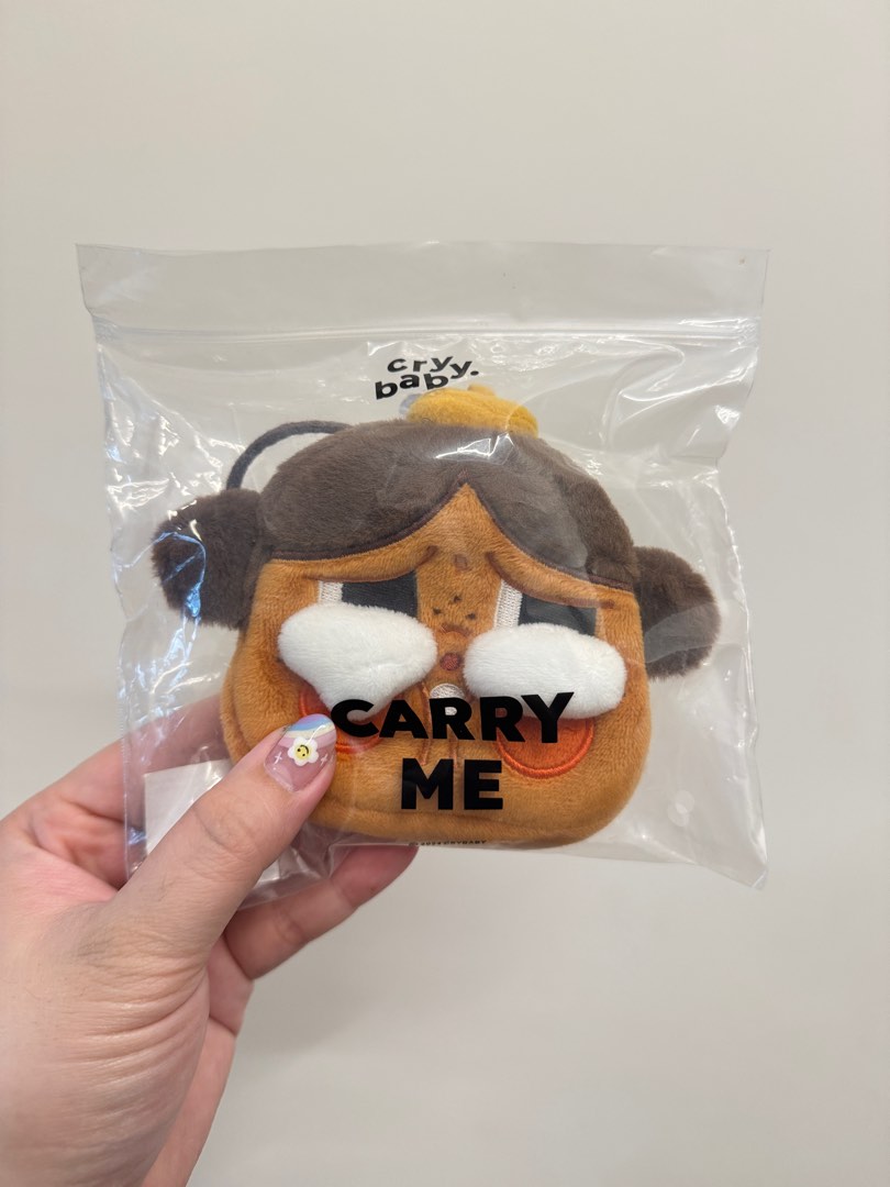 **現貨‼️Molly factory Crybaby 泰國限定 Carry Me – Original Brown, 興趣及遊戲, 玩具 ...