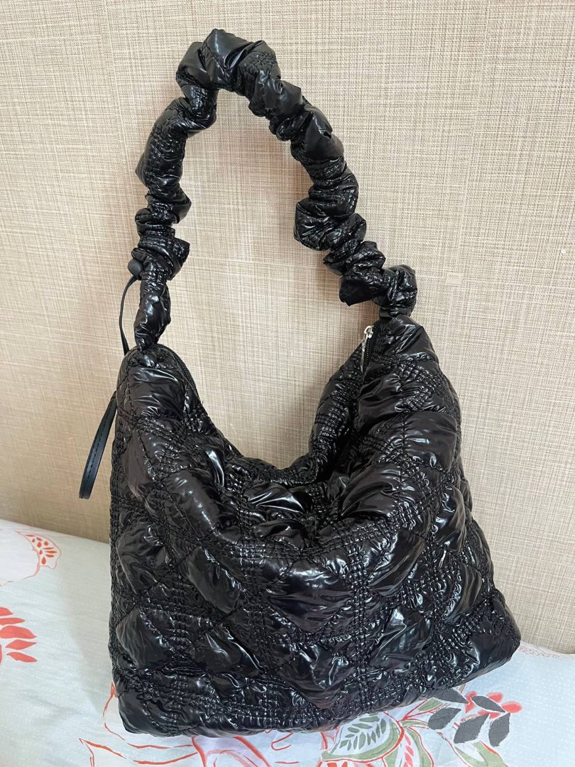 NBU - NO BRAND INSPO PUFFY HOBO SHOULDER BAG BLACK ALA JELLY BUNNY ...