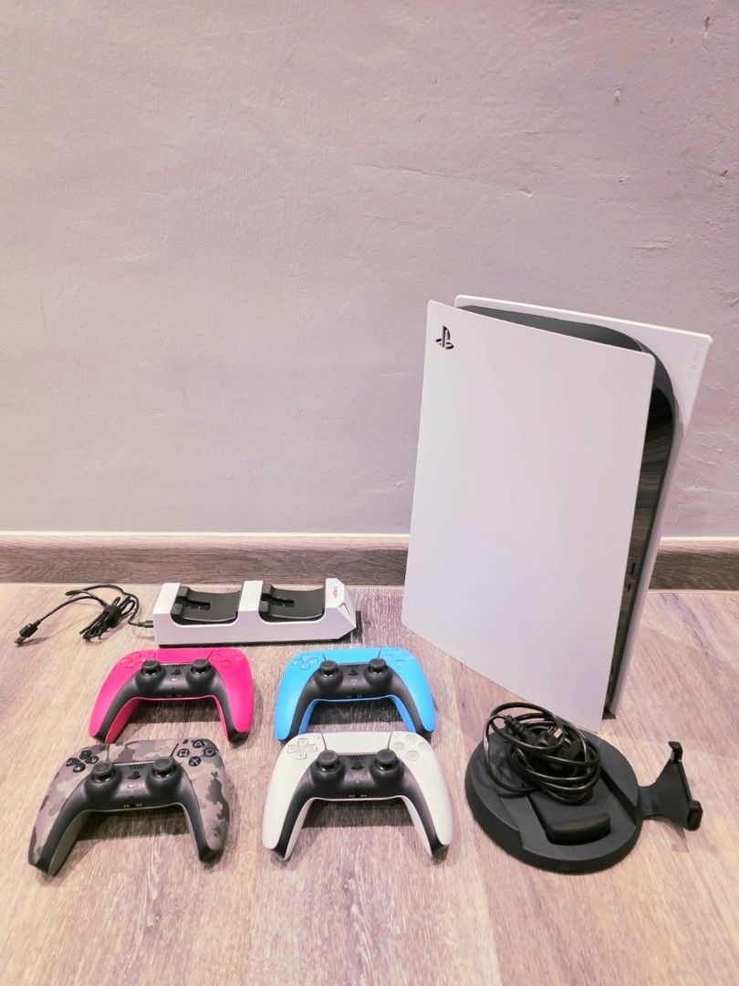 SONY PLAYSTATION 5 PS5 GAME CONSOLE WITH REMOTE CONTROLS, Video Gaming ...