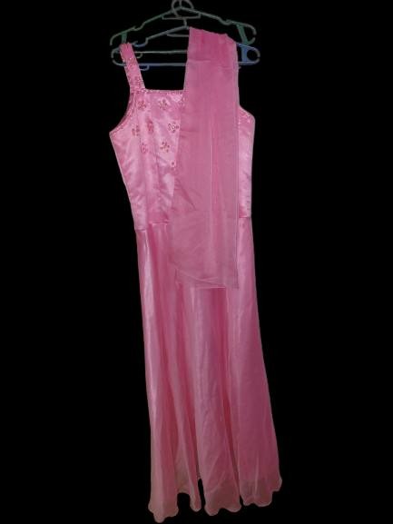PRE-LOVED Prom Dress (S-M), Women's Fashion, Dresses & Sets, Evening ...