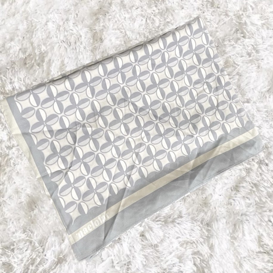 Printed Satin Shawl (Warna Kelabu Biru) Naelofar, Women's Fashion ...