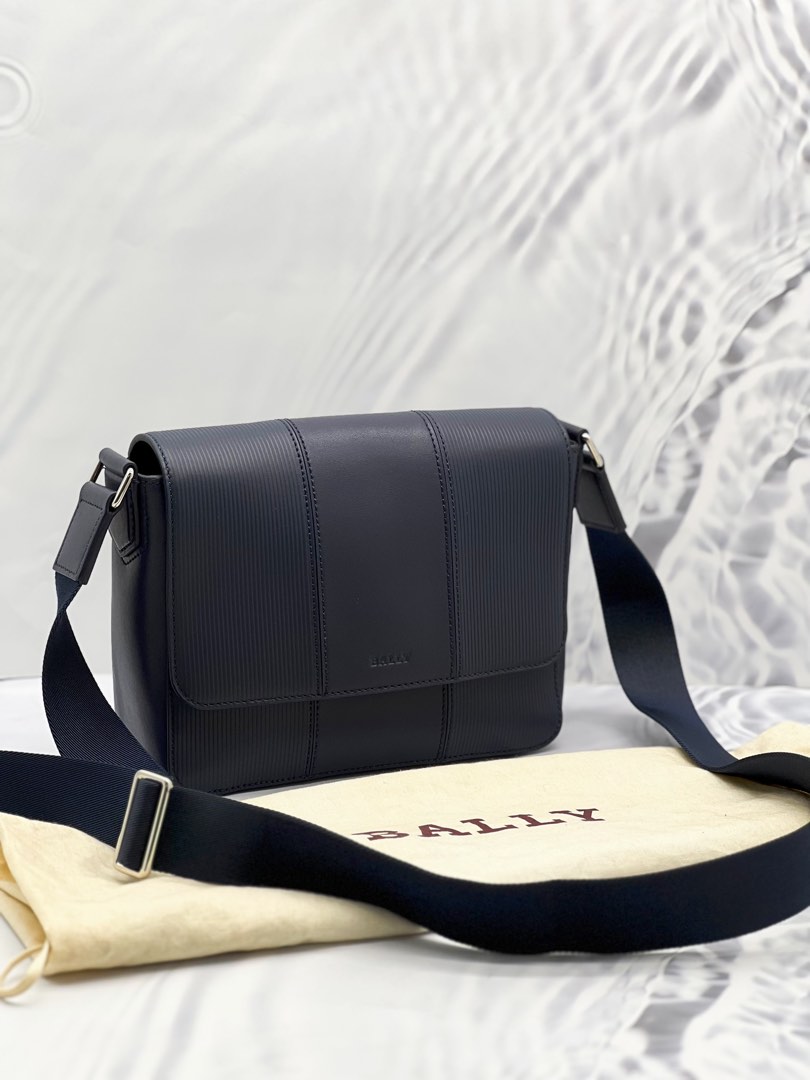 (RAYA SALE) (LIKE NEW) BALLY LANCE LOGO MESSENGER BAG, Luxury, Bags ...