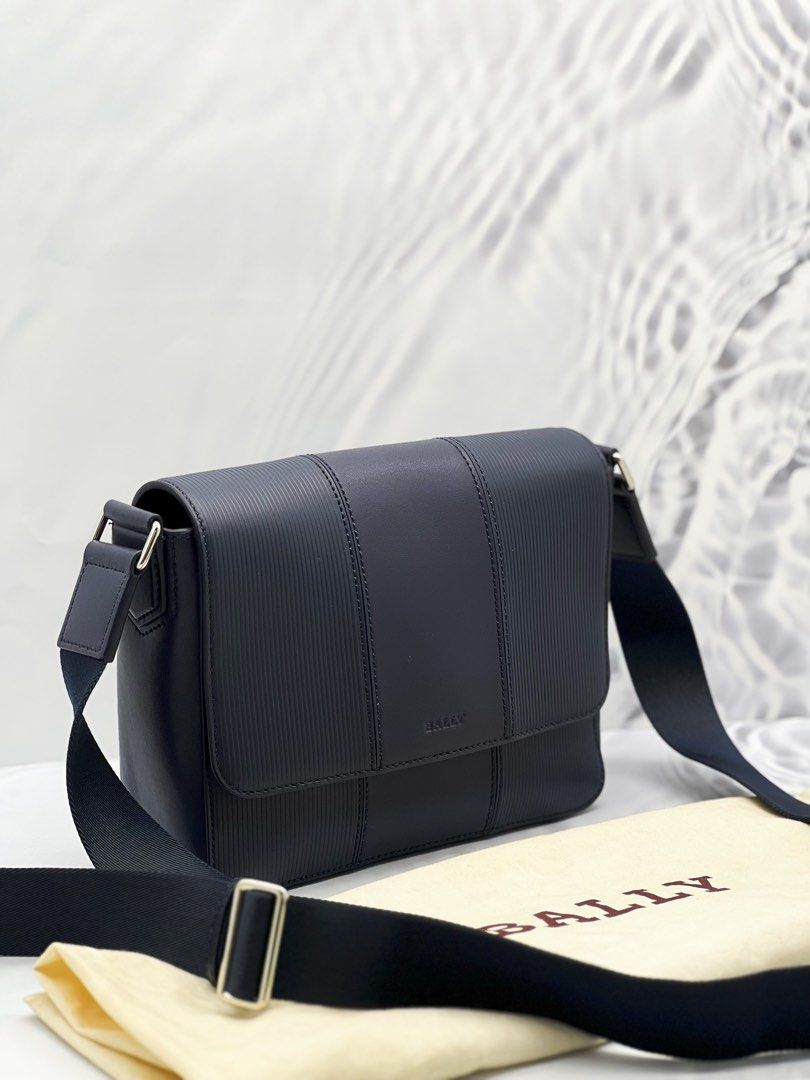 (RAYA SALE) (LIKE NEW) BALLY LANCE LOGO MESSENGER BAG, Luxury, Bags ...