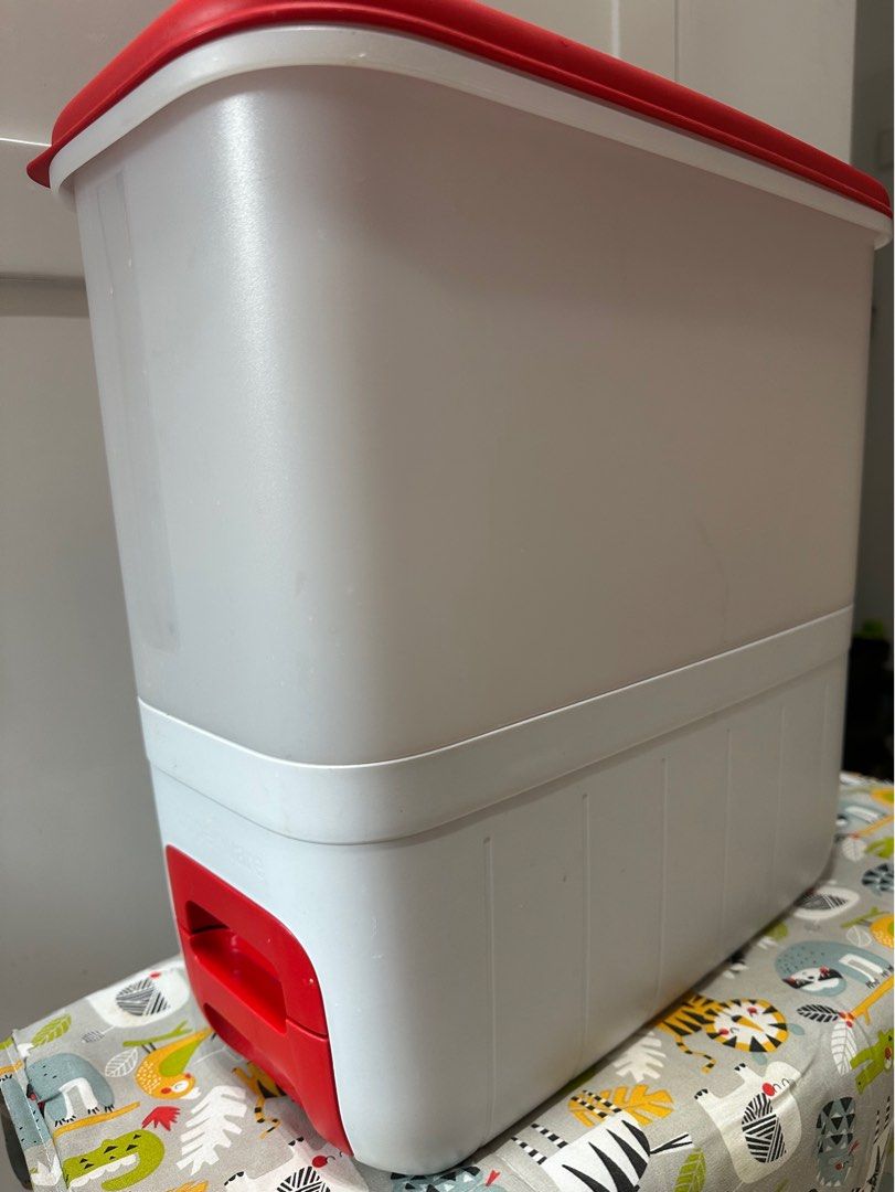Rice Dispenser Tupperware 10kg, Furniture & Home Living, Kitchenware ...