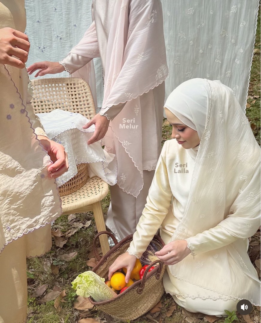 SELENDANG DIANASHAWL SERI LAILA, Women's Fashion, Muslimah Fashion, Hijabs on Carousell