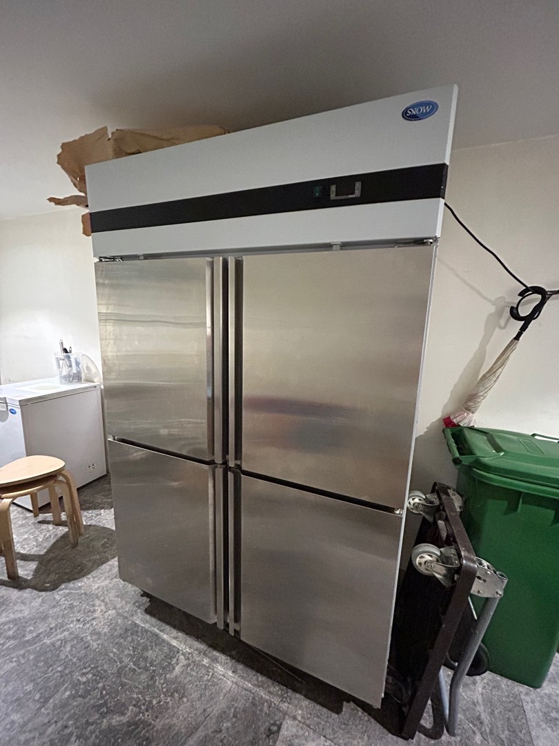 SNOW 4 DOOR UPRIGHT CHILLER 1200X745X1950, TV & Home Appliances ...