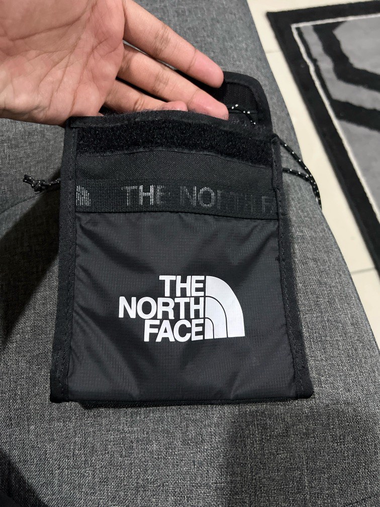 THE NORTH FACE BAG UNTUK LETAK FON, Men's Fashion, Bags, Sling Bags on ...