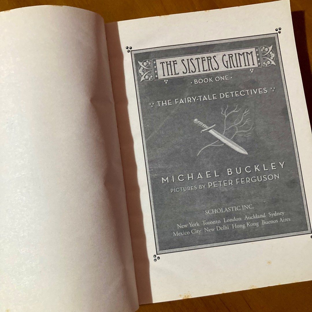 The Sisters Grimm: The Fairytale Detectives by Michael Buckley ...