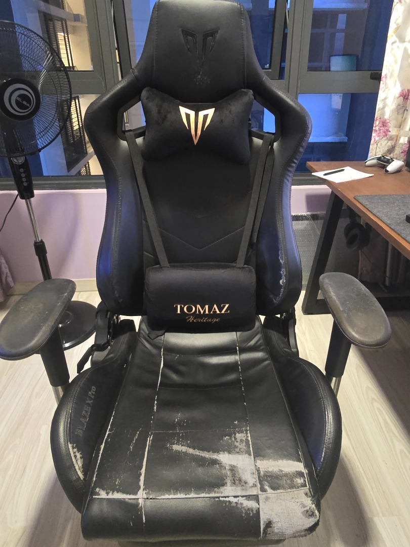 Tomaz Blaze X Pro Gaming Chair, Furniture & Home Living, Furniture ...