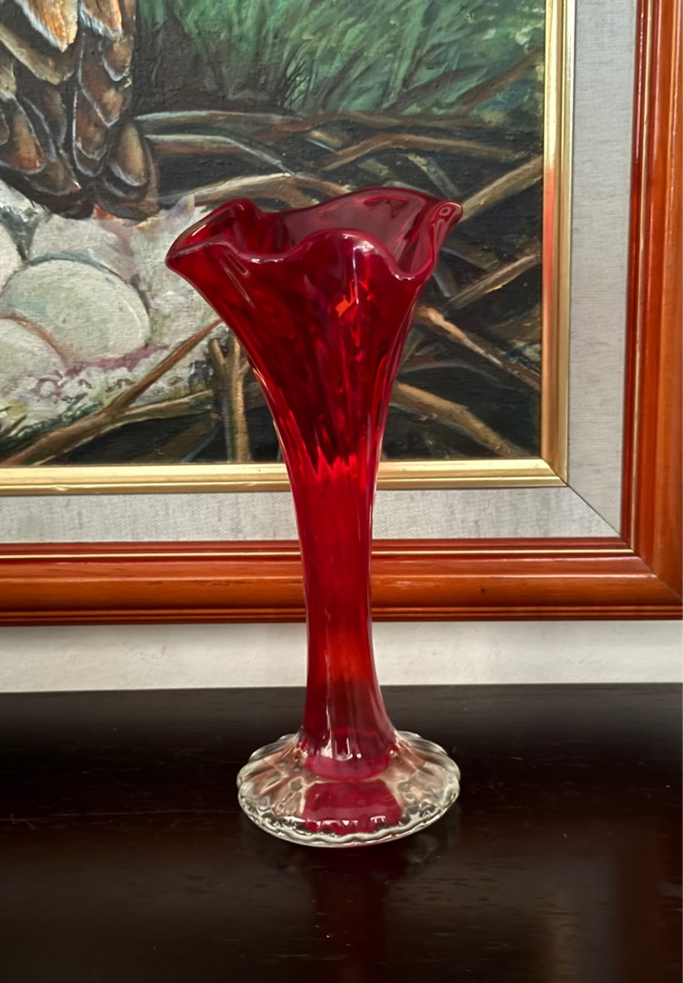 Vintage Murano Style Red Fluted Bud Vase with a Clear Base. Rim glows ...